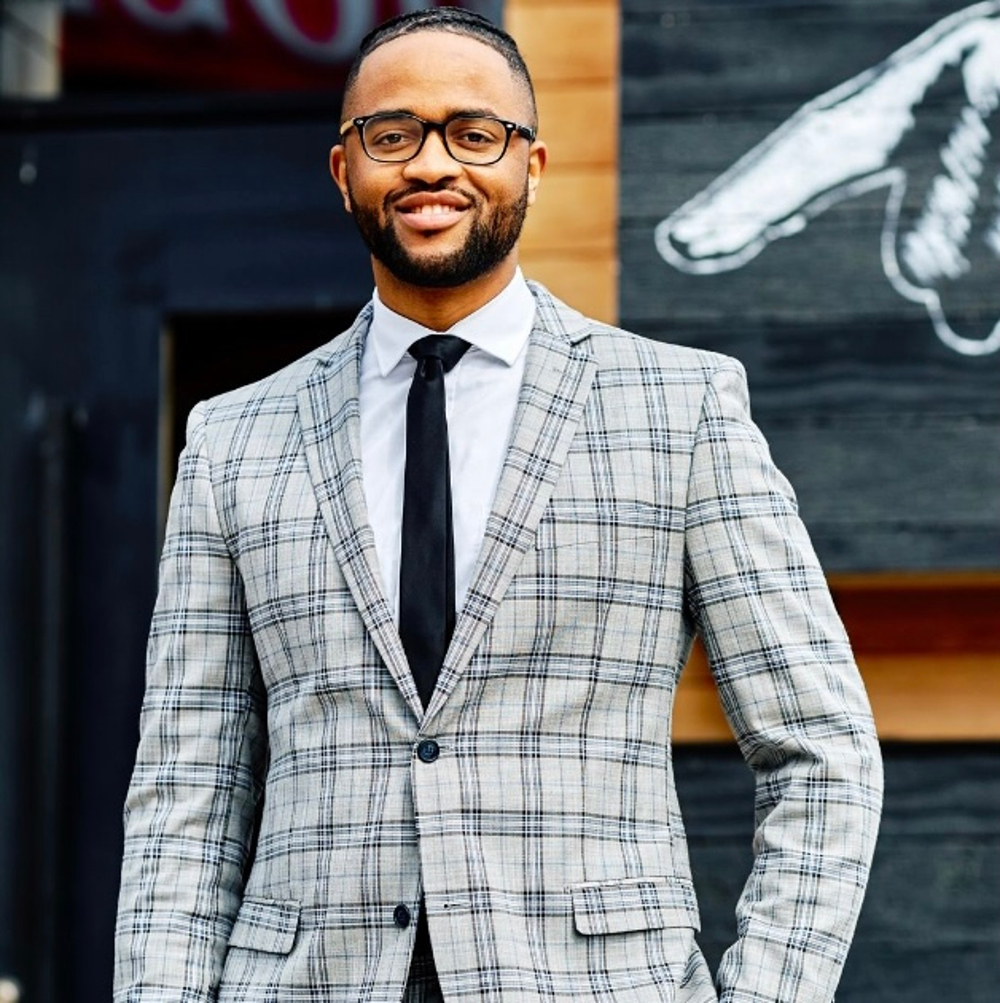 Contact Us | Get in Touch - Your trusted real estate expert. Whether buying or selling, let's ...